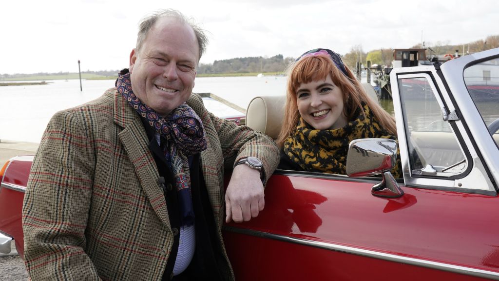 Wessex Auction Rooms :: Izzie hits the screens on Road Trip