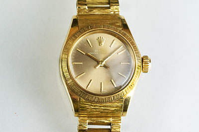 Wessex Auction Rooms :: Jewellery, Silver, Watches and Coins Auction ...